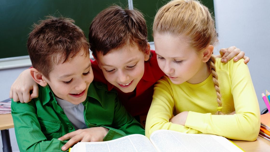 Why is reading the perfect way to acquire a new language? | ITTT | TEFL ...